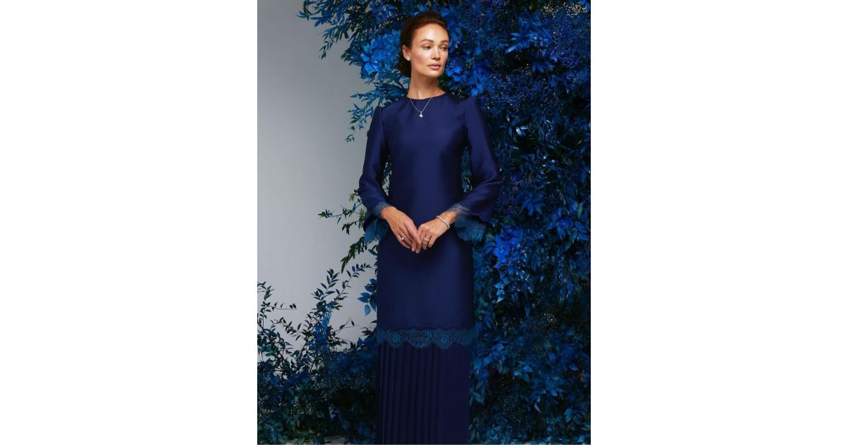 Teh Firdaus Adarina Pleated Long Baju Kurung Navy Blue - Blue - L | We ...